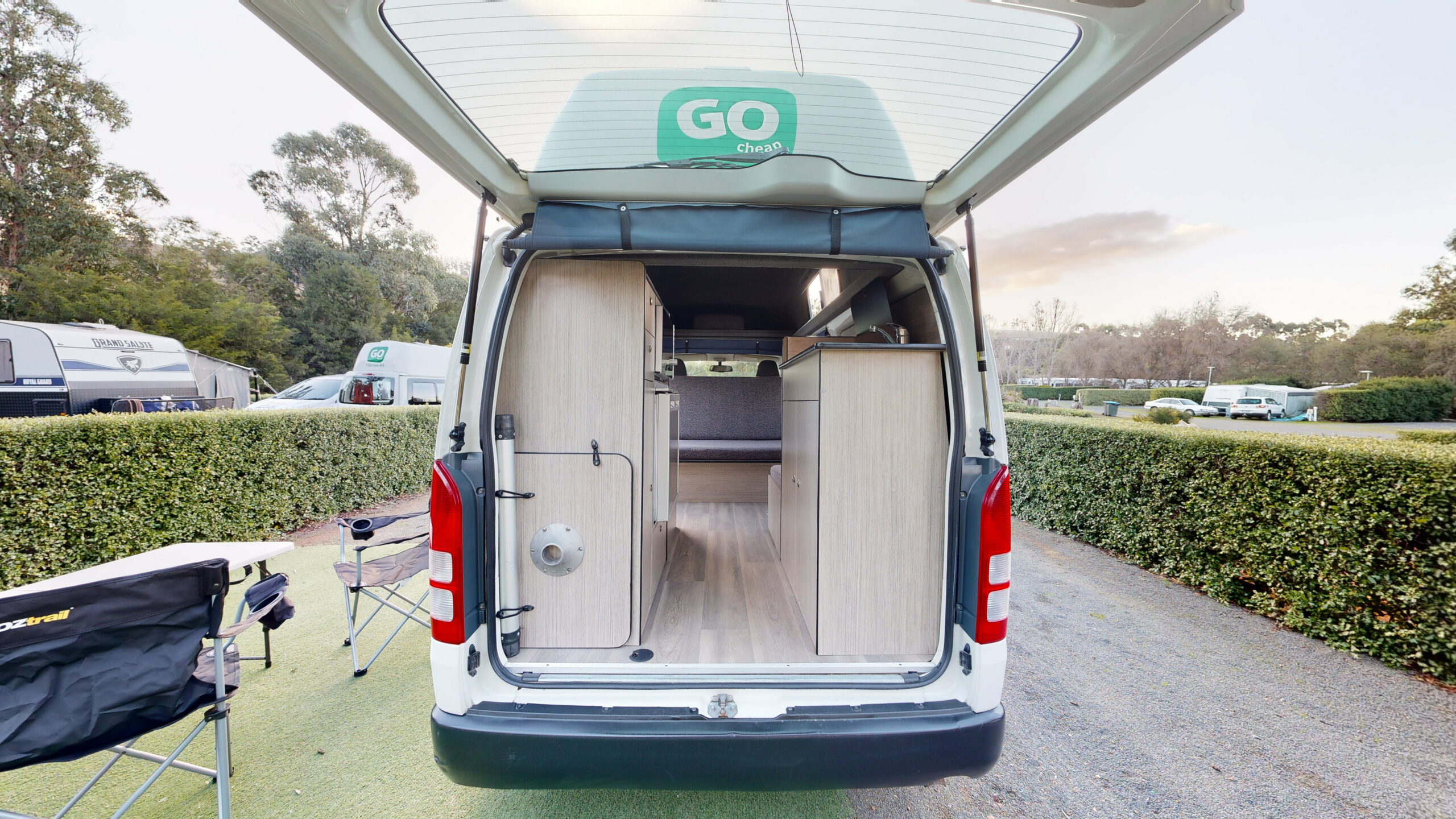 Go Cheap 2 Berth Hitop camper huren | Campers Down Under